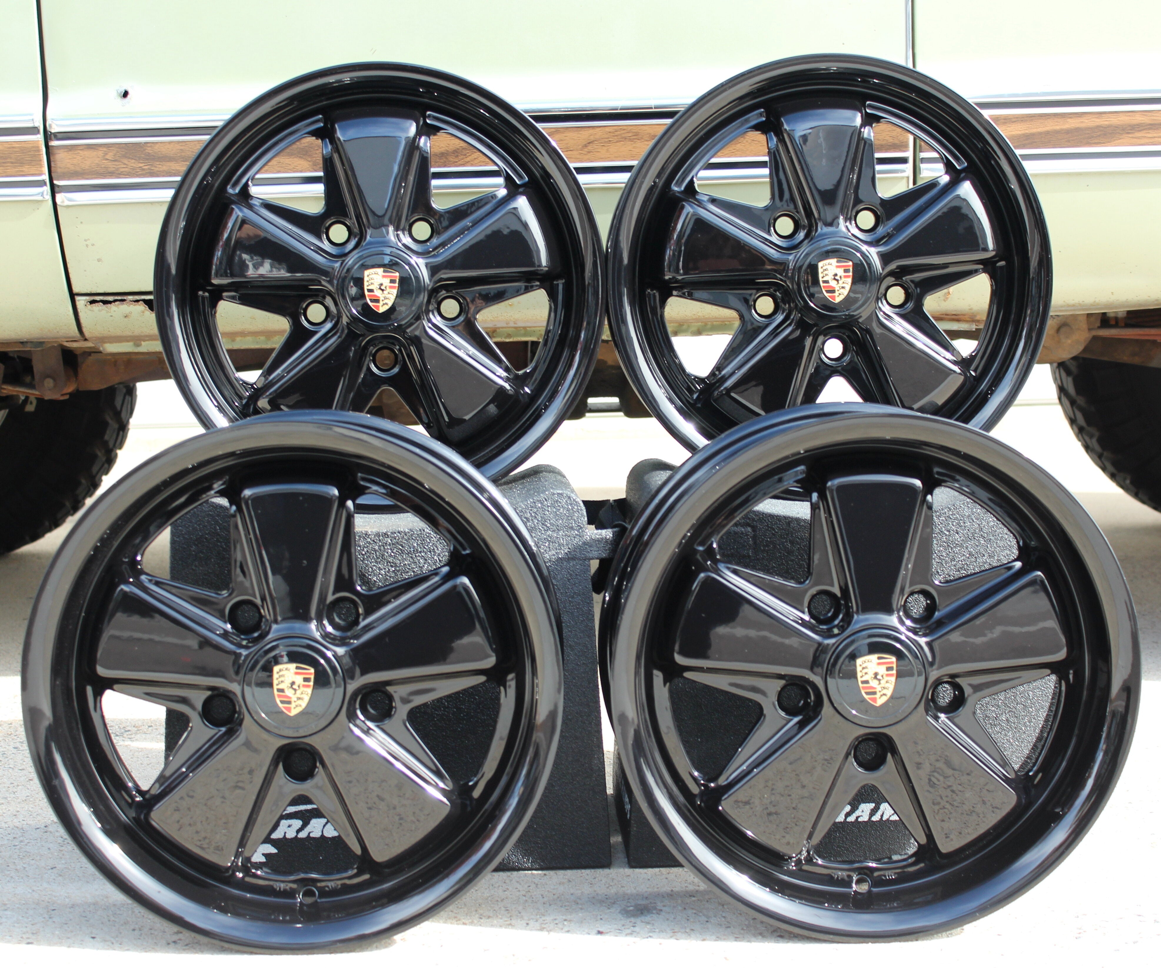 AVW Piano Gloss Black VW Fuchs Wheel Set - Aircooled Vintage Works