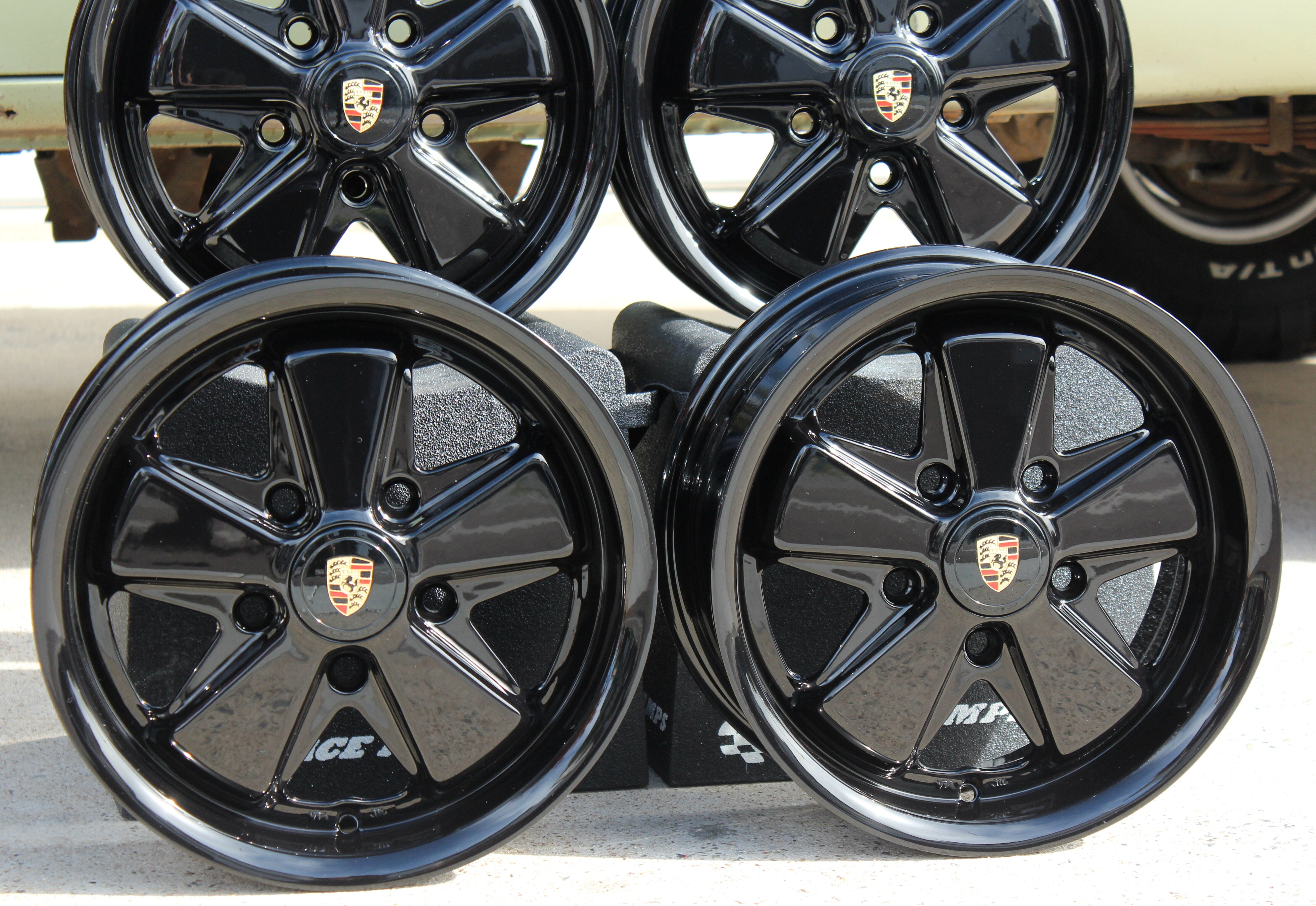 AVW Piano Gloss Black VW Fuchs Wheel Set - Aircooled Vintage Works